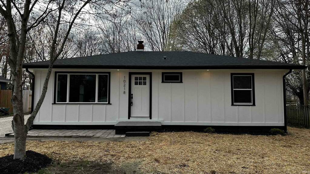 10218 Evansville Street, Cynthiana, IN 47612 | MLS# 202412566 ...