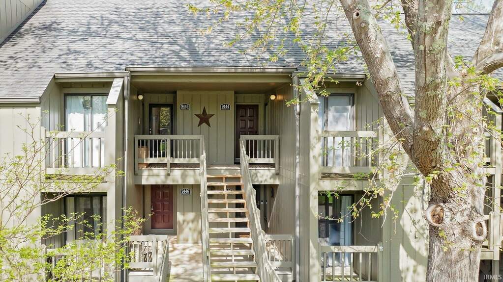 9444 S Lake Ridge Drive, Bloomington, IN 47401 | MLS# 202413044 ...