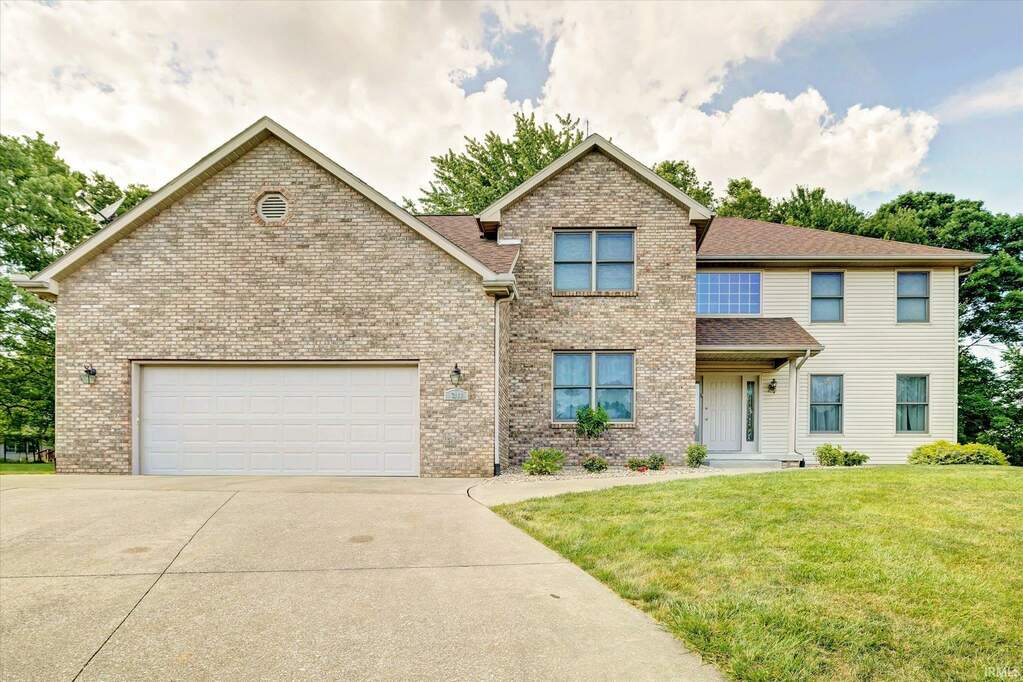 3111 E Saint James Court, Bloomington, IN 47401 | MLS# 202422662 ...