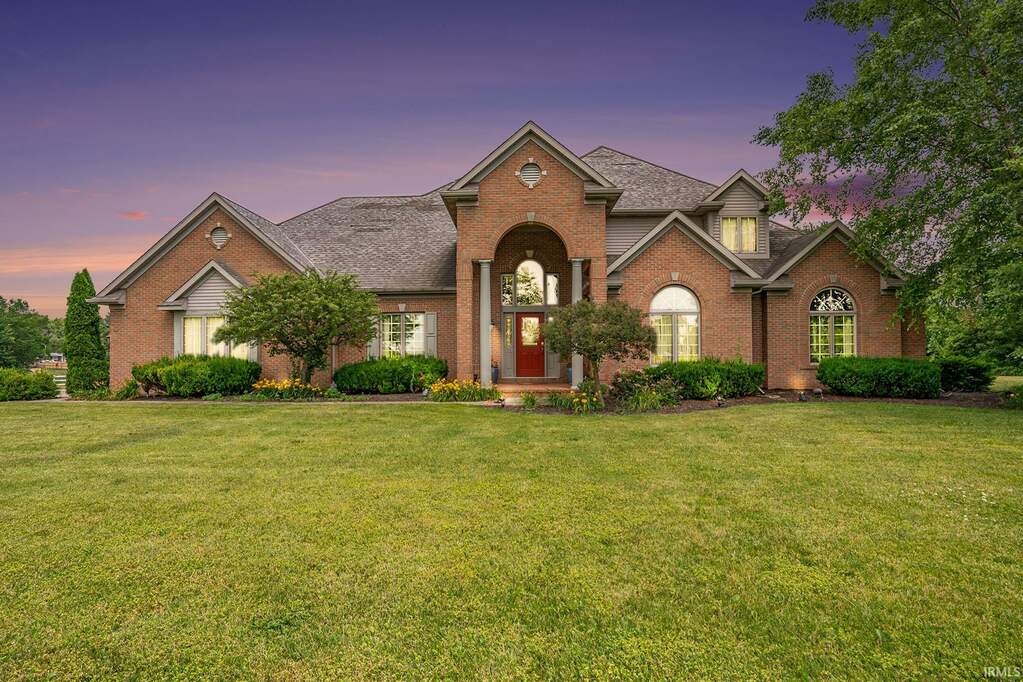 28718 County Road 38, Wakarusa, IN 46573 | MLS# 202423602 | @properties ...