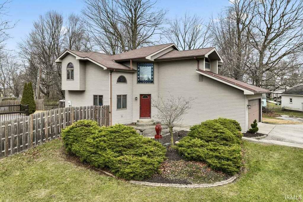 375 W Washington Street, Camden, IN 46917 | MLS# 202500093 ...