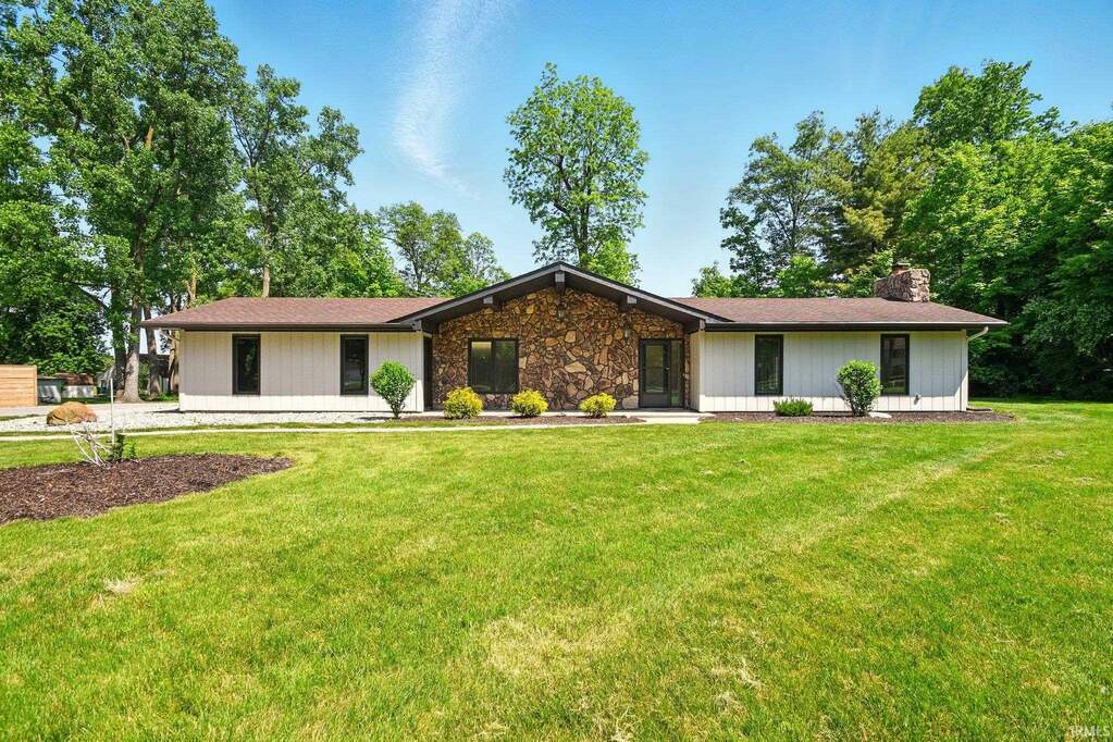 4605 Merriam Park Drive, Fort Wayne, IN 46816 | MLS# 202519131 ...