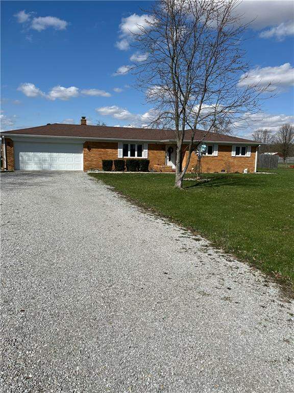 1678 W Furry Road, Fountaintown, IN 46130 | MLS# 21848132 | @properties ...