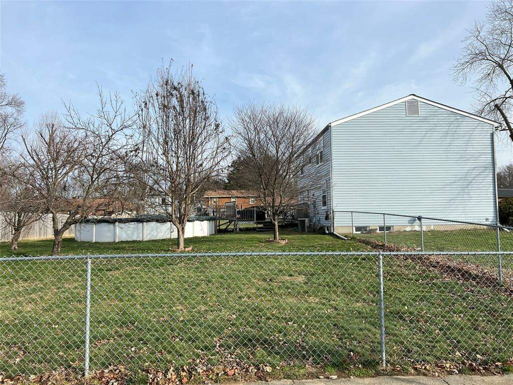 1154 W Greenbriar Drive, Greenwood, IN 46142 | MLS# 21896867 ...