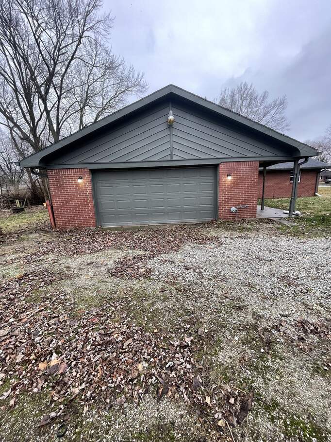 945 Burbank Road, Indianapolis, IN 46219 | MLS# 21952339 | @properties Indy