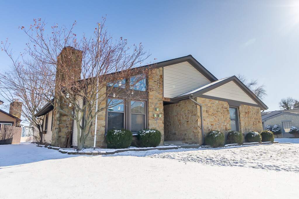2837 Saddle Barn East Drive, Indianapolis, IN 46214 | MLS# 21960579 ...