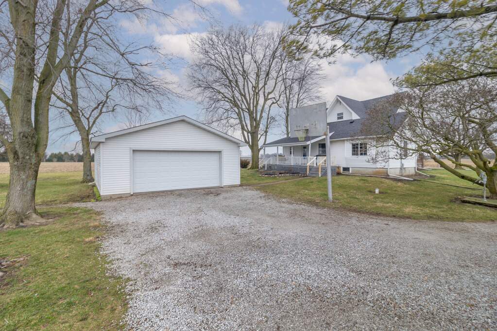 4067 E County Road 500 S, New Castle, IN 47362 | MLS# 21967232 ...