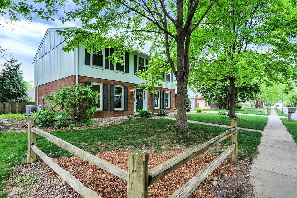 1015 Tanbark Drive, Columbus, IN 47203 | MLS# 21970978 | @properties Indy