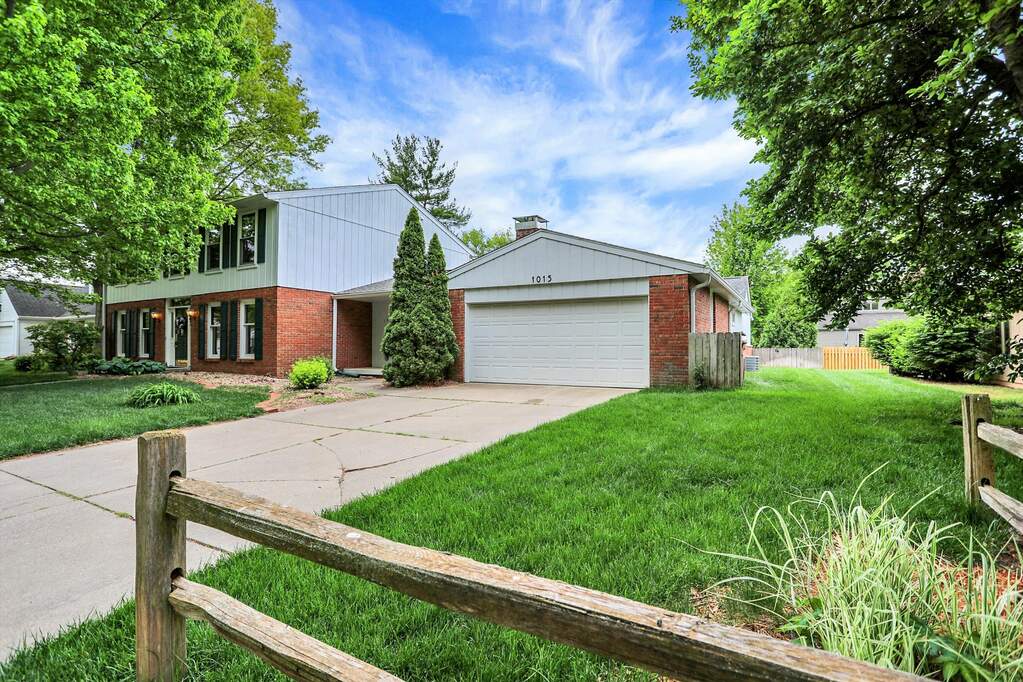 1015 Tanbark Drive, Columbus, IN 47203 | MLS# 21970978 | @properties Indy