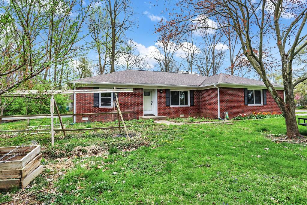 9109 Westfield Boulevard, Indianapolis, IN 46240 | MLS# 21973432 ...