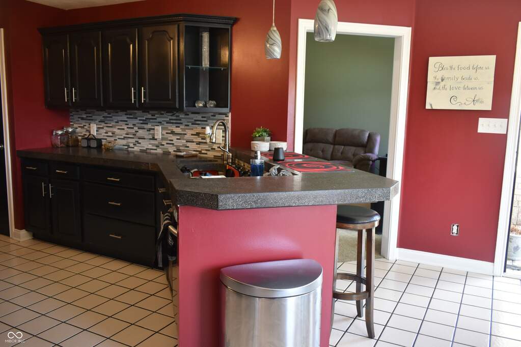 1331 Park Meadow Drive, Beech Grove, IN 46107 | MLS# 21983837 ...