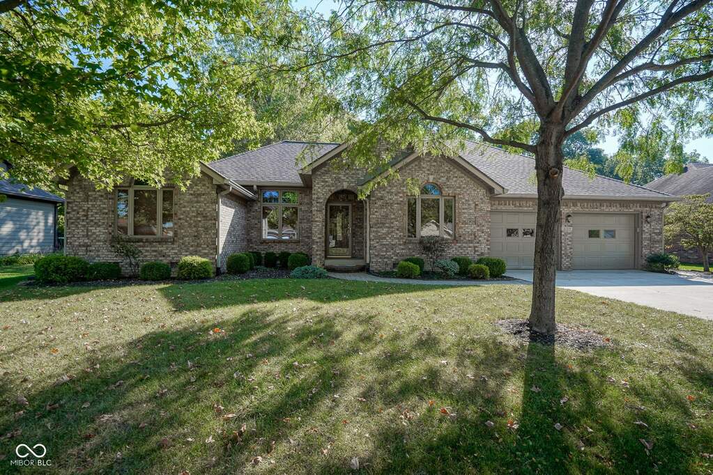 4159 S Kelly Drive, New Palestine, IN 46163 | MLS# 22063523 ...