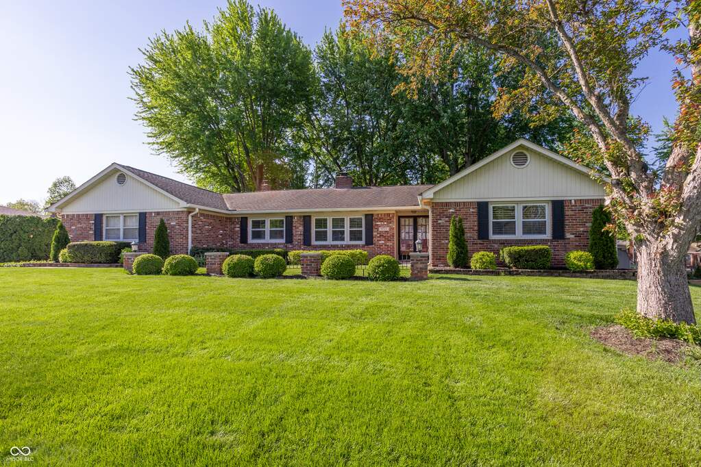 9725 Mallery Drive, Noblesville, IN 46060 | MLS# 22096914 | @properties ...