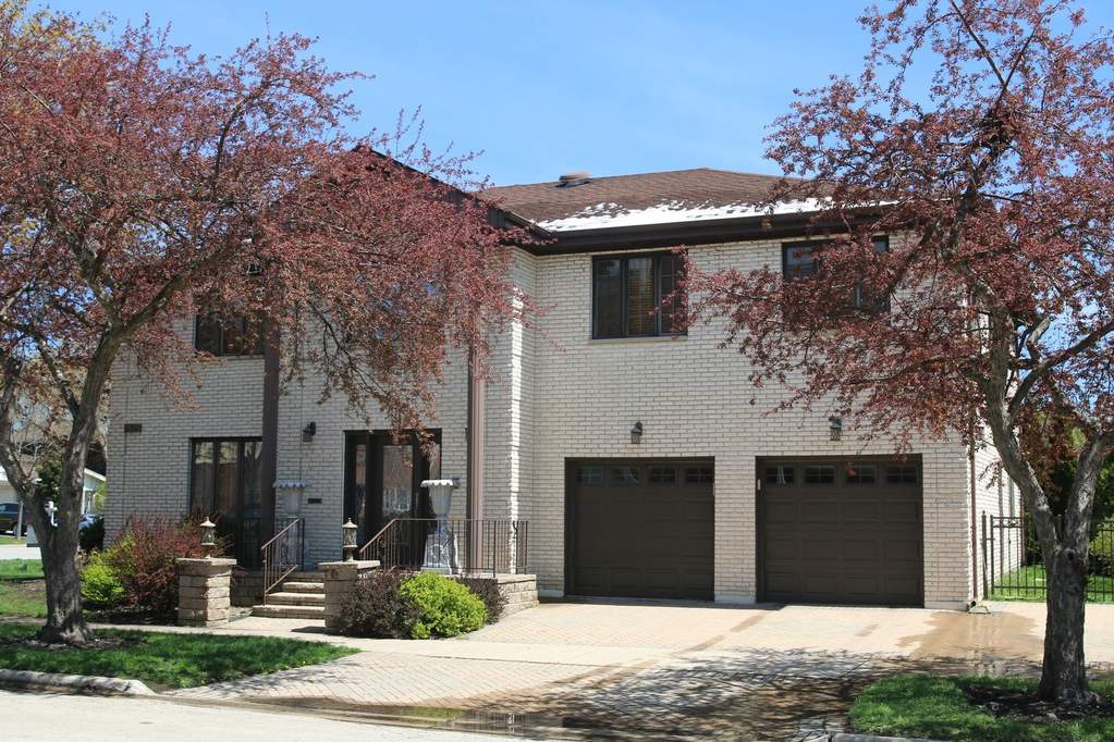 9555 Leamington Road, Skokie, IL 60077 | MLS# 10471942 | @properties ...