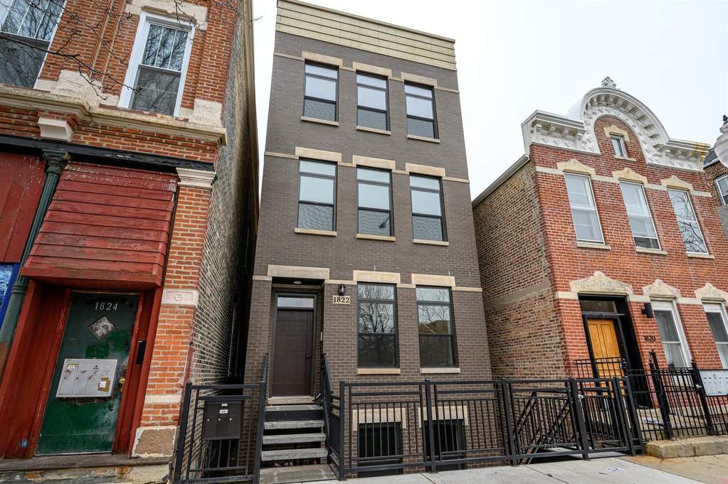 1822 S Throop Street #1, Chicago, IL 60608 | MLS# 10783734 ...
