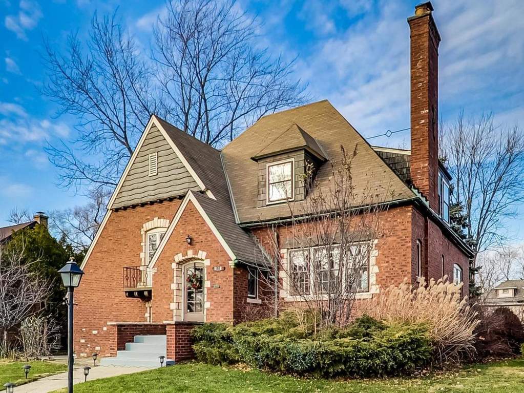 8110 Edgewater Road, North Riverside, IL 60546 | MLS# 10958764 ...