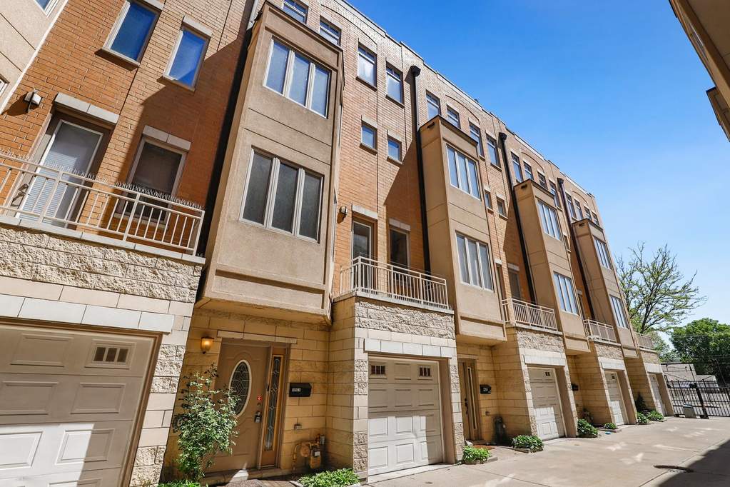 3256 W Armitage Avenue #4, Chicago, IL 60647 | MLS# 11071534 ...