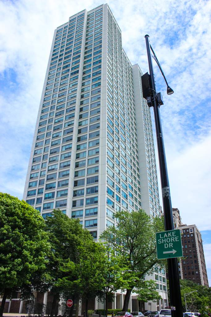 1700 E 56th Street #2209, Chicago, IL 60637 | MLS# 11101580 ...