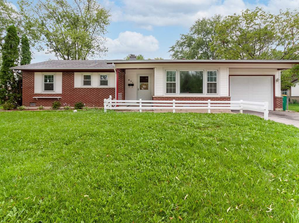 671 Pinewood Drive, Elk Grove Village, IL 60007 | MLS# 11147572 ...