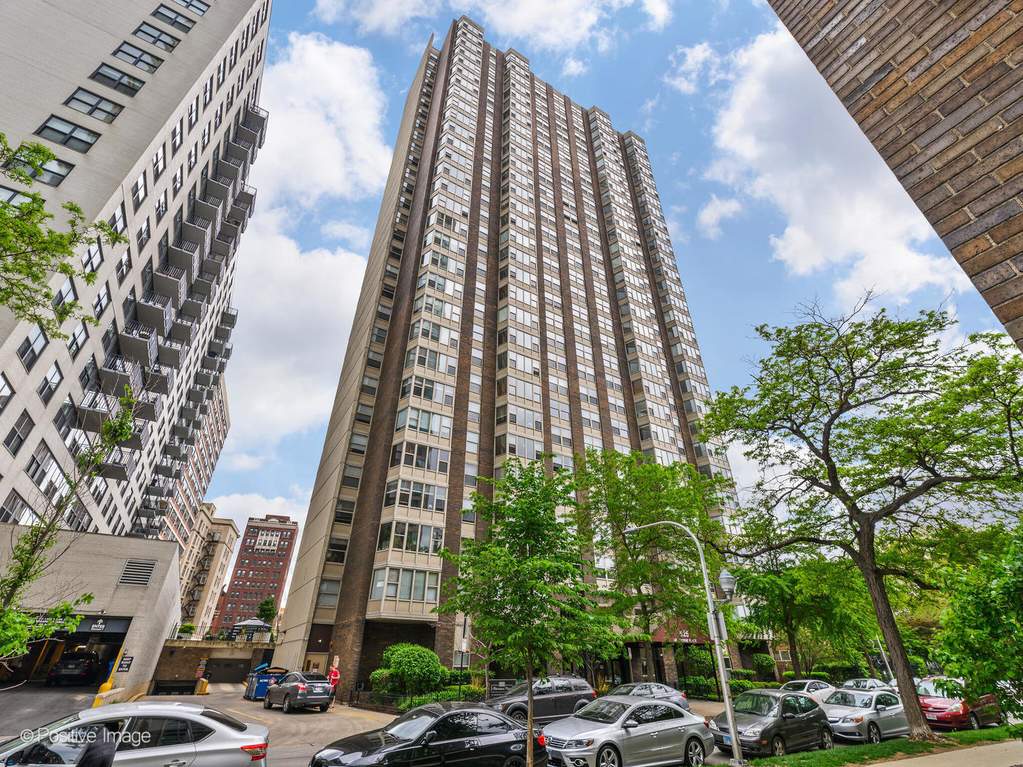 525 W Hawthorne Place #503, Chicago, IL 60657 | MLS# 11181176 ...