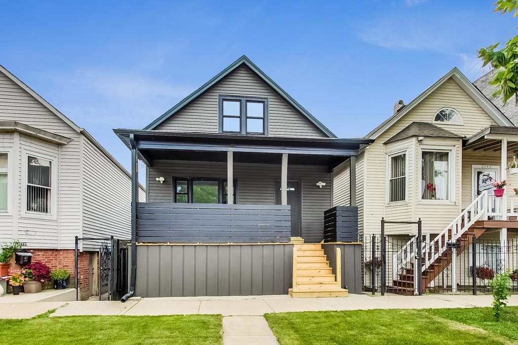 2743 W 37th Place, Chicago, IL 60632 | MLS# 11256844 | @properties ...
