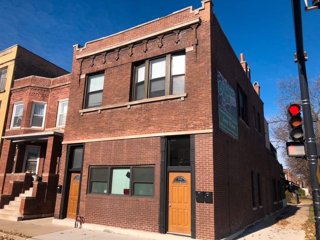 3000 W Addison Street, Chicago, IL 60618 | MLS# 11278135 | @properties ...