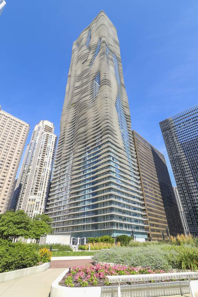 225 N Columbus Drive #5609, Chicago, IL 60601 | MLS# 11297824 ...