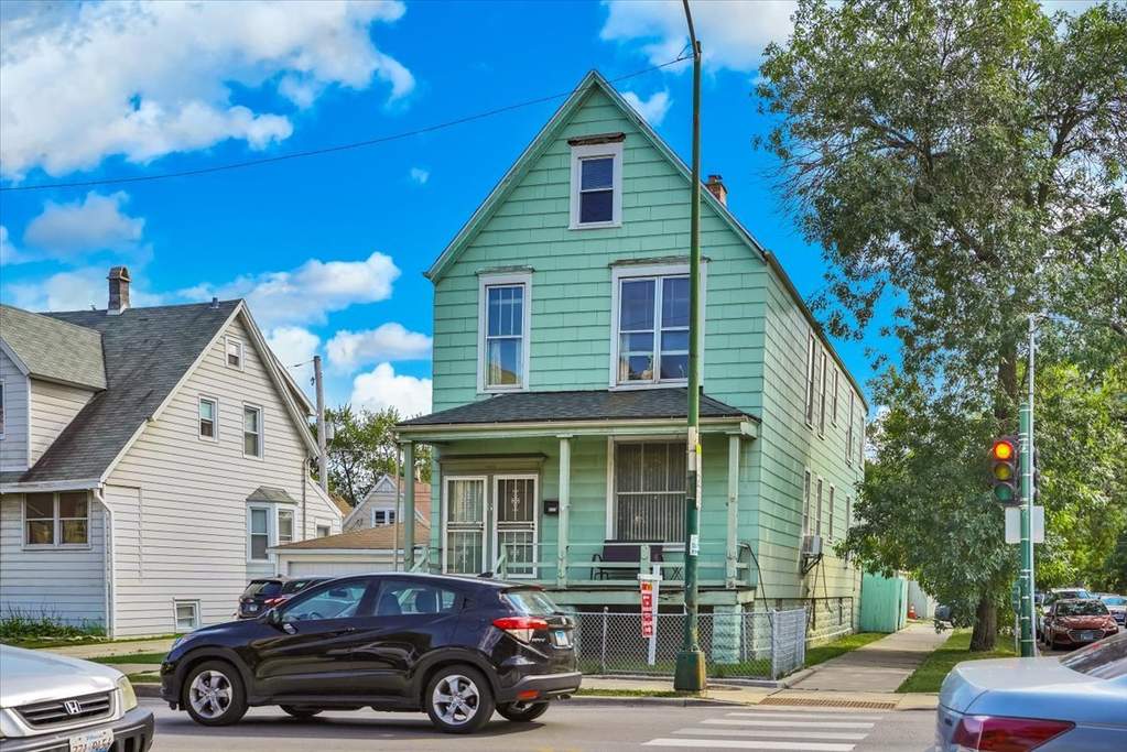 4173 W Addison Street, Chicago, IL 60641 | MLS# 11308664 | @properties ...