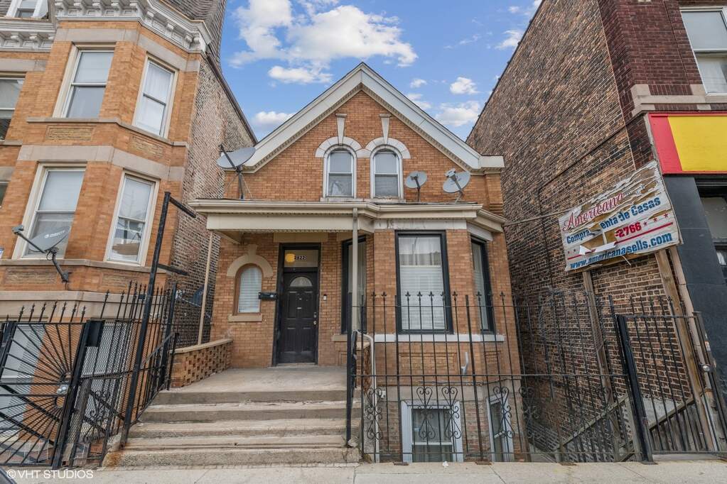 2822 W Cermak Road, Chicago, IL 60623 | MLS# 11338711 | @properties ...