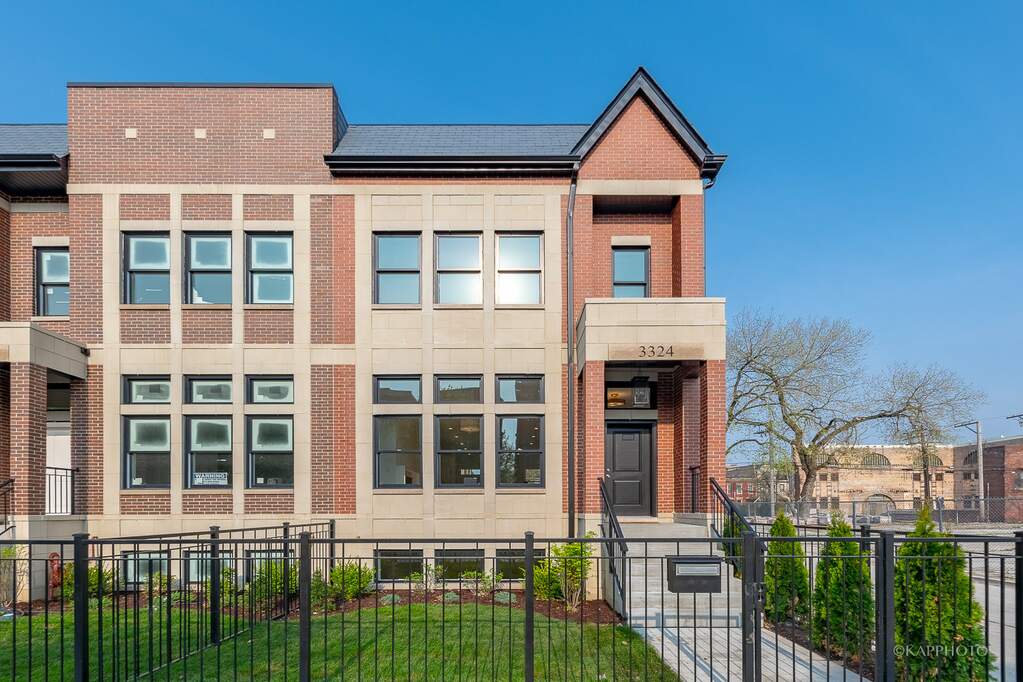 3330 S Prairie Avenue, Chicago, IL 60616 | MLS# 11473860 | @properties ...