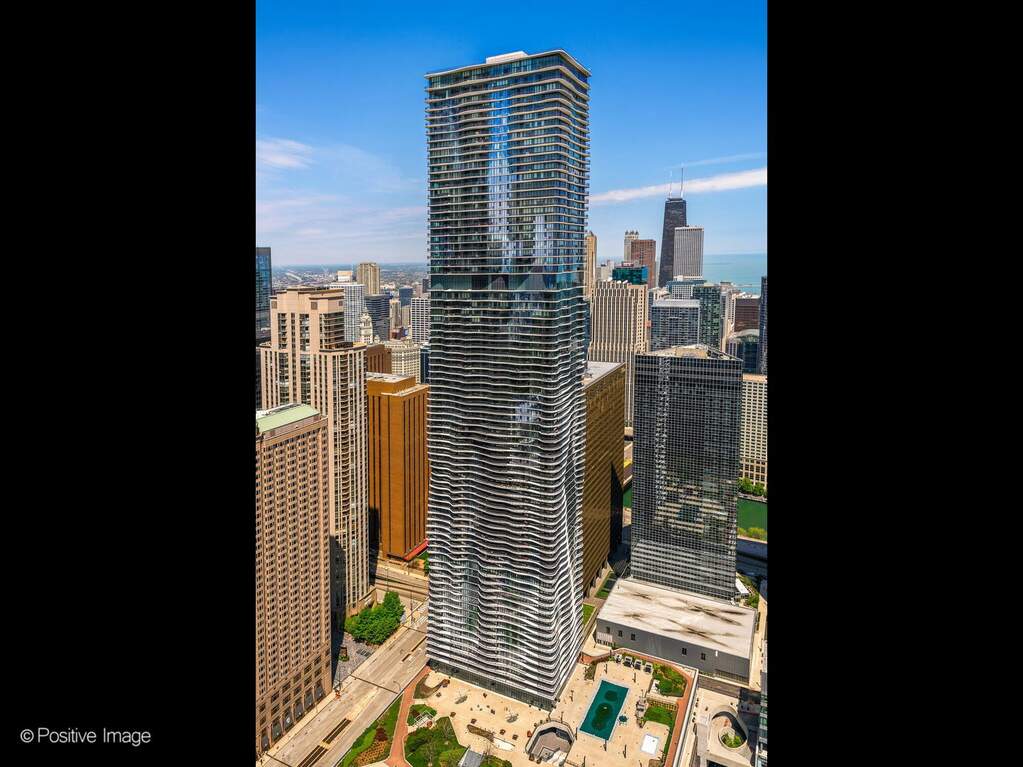225 N Columbus Drive #7602, Chicago, IL 60601 | MLS# 11480707 ...