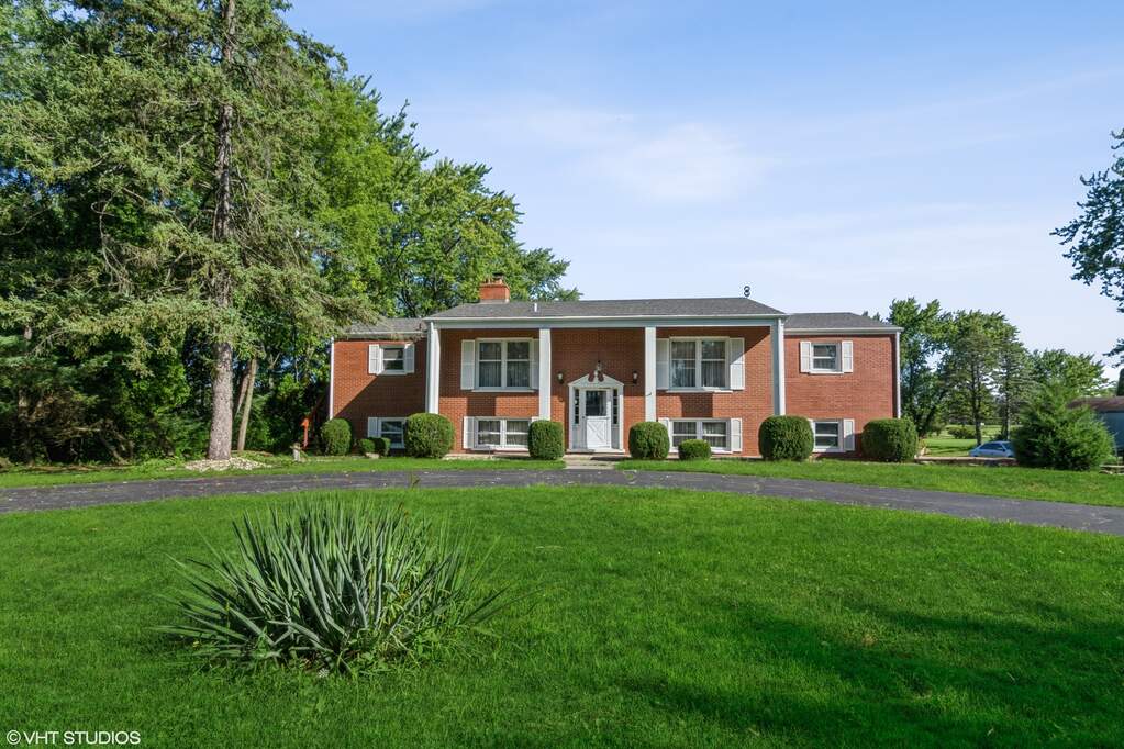 3412 E Danne Road, Crete, IL 60417 | MLS# 11620177 | @properties ...