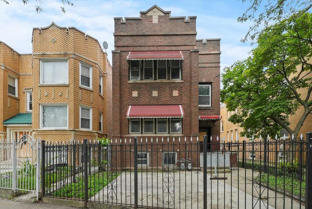 2034 N Lamon Avenue, Chicago, IL 60639 | MLS# 11661249 | @properties ...