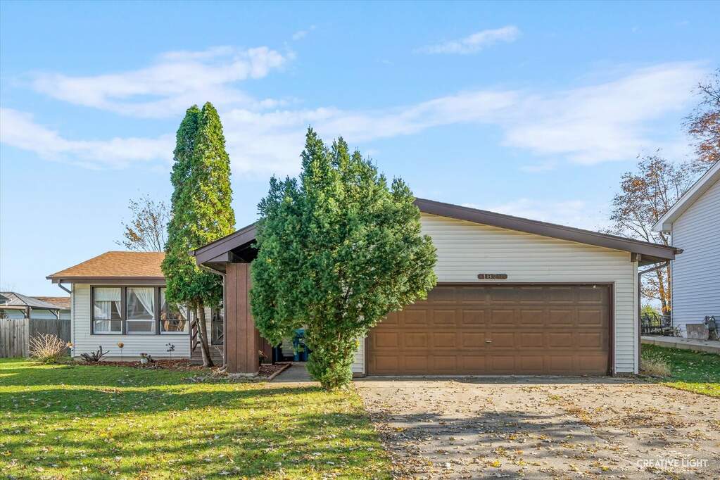 1870 Ashwood Lane, Aurora, IL 60506 | MLS# 11666343 | @properties ...