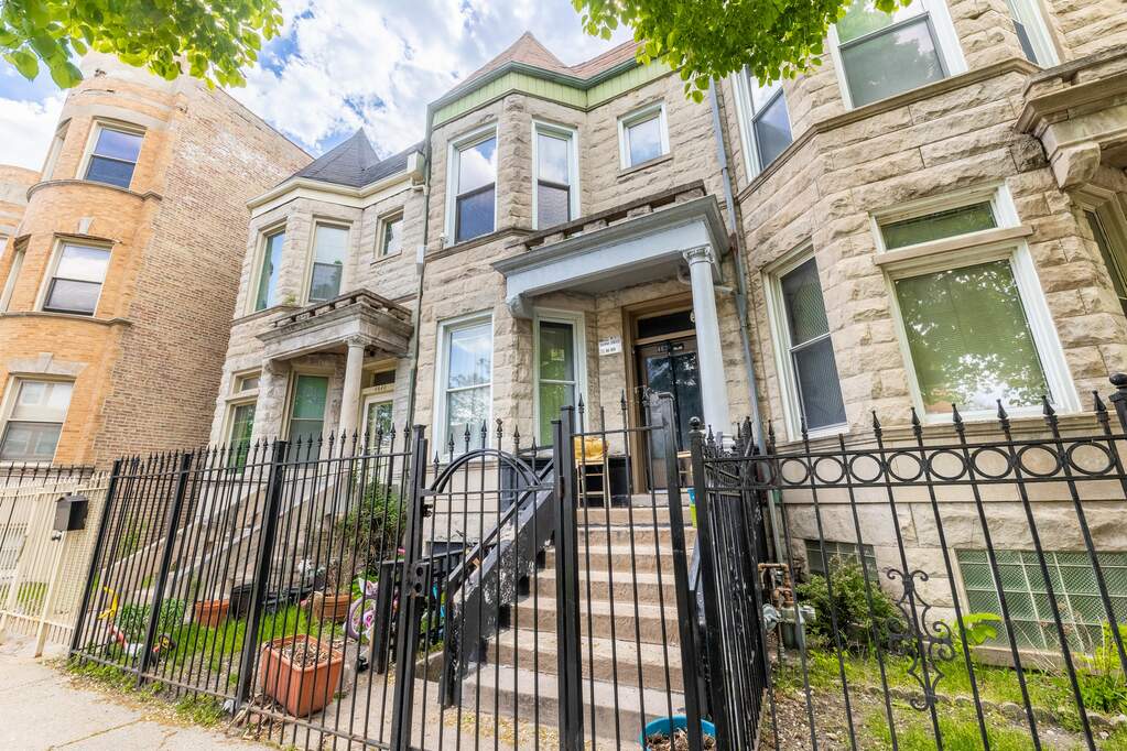 4638 S Prairie Avenue, Chicago, IL 60653 | MLS# 11683126 | @properties ...