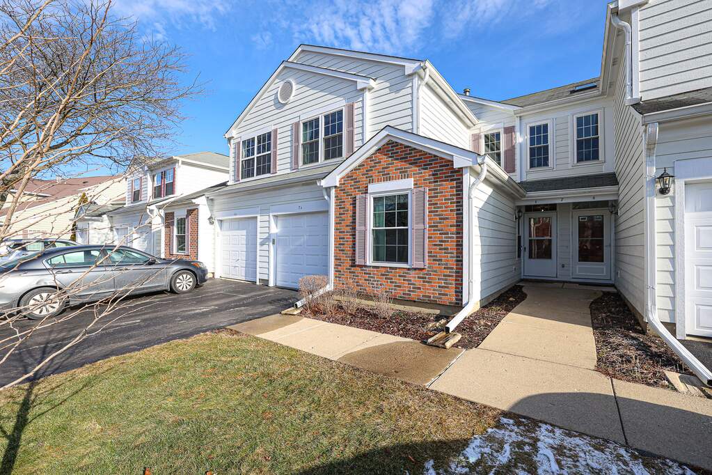 7 Adams Court #A, Streamwood, IL 60107 | MLS# 11693839 | @properties ...