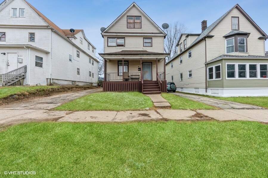 615 May Street, Waukegan, IL 60085 | MLS# 11697551 | @properties ...