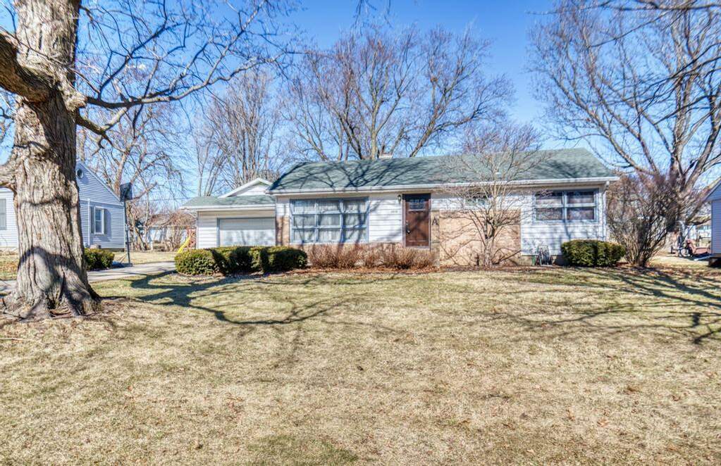 1410 Meriden Street, Mendota, IL 61342 | MLS# 11719117 | @properties ...