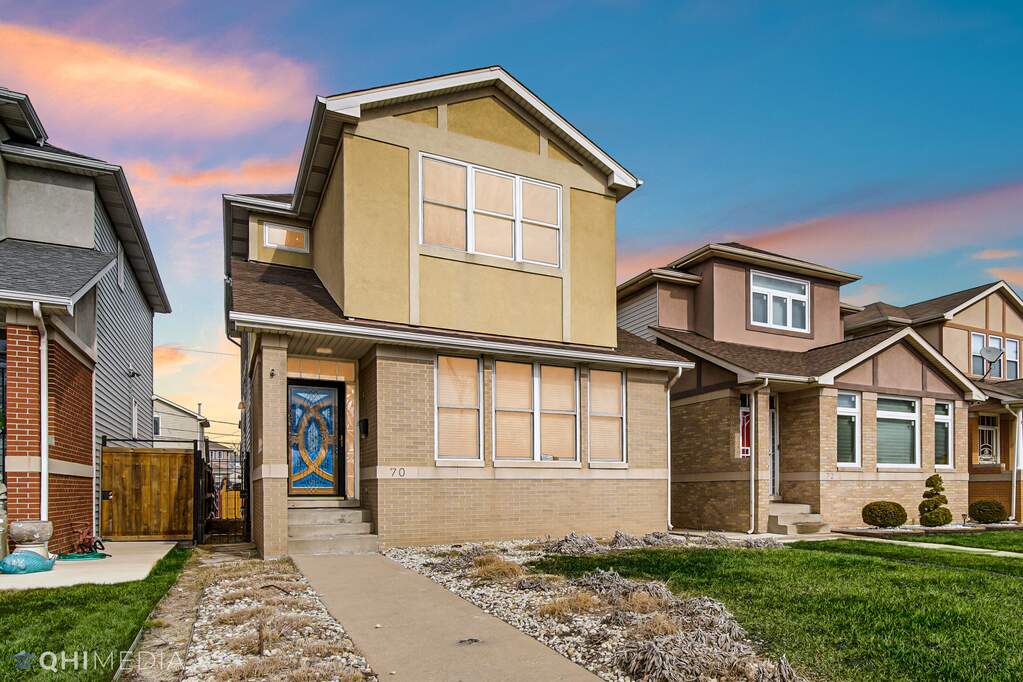 70 E 90th Street, Chicago, IL 60619 | MLS# 11722901 | @properties ...