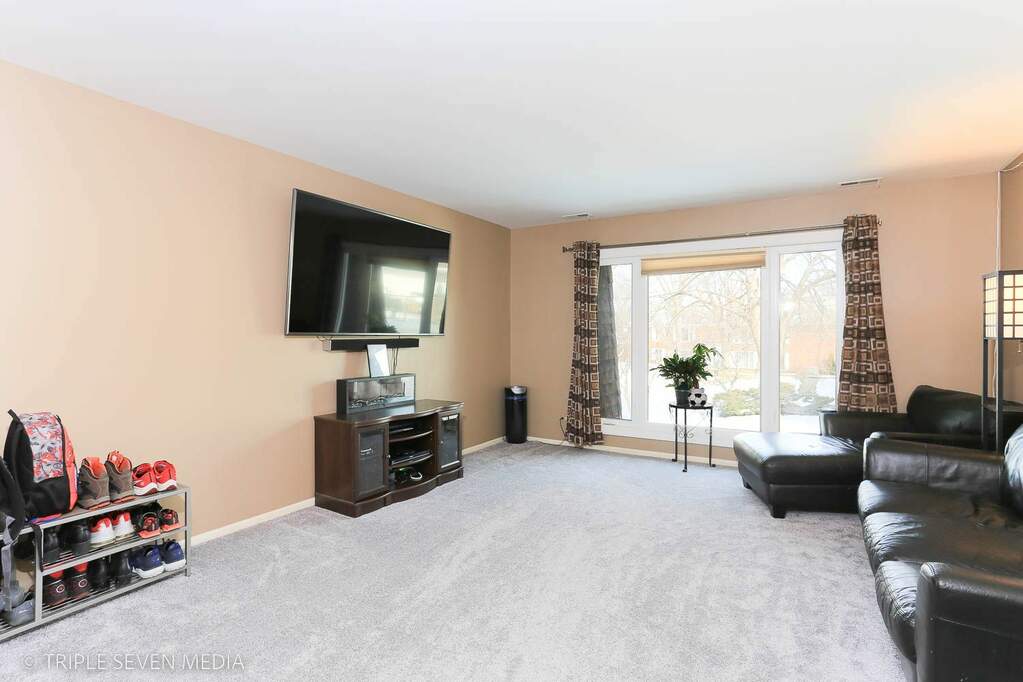 1820 W Surrey Park Lane #2C, Arlington Heights, IL 60005 | MLS ...