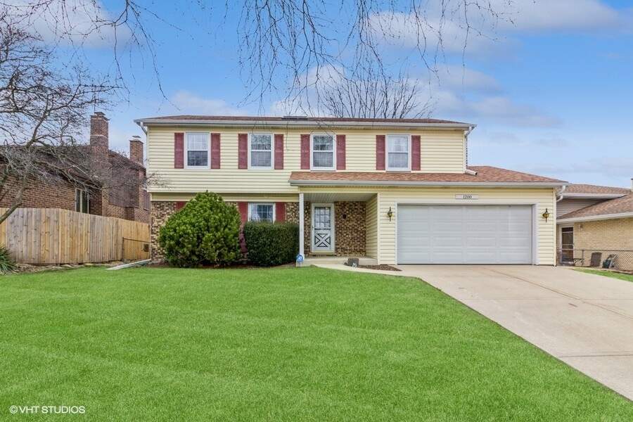 1200 W Byron Avenue, Addison, IL 60101 | MLS# 11726861 | @properties ...