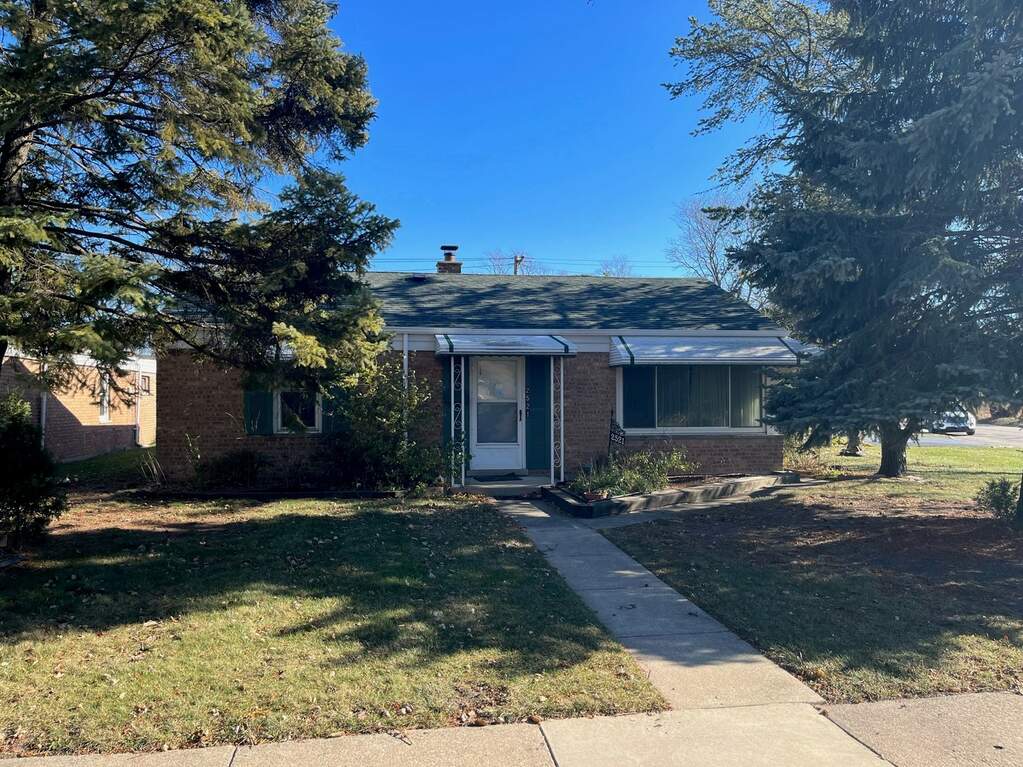 2521 19th Avenue, Broadview, IL 60155 | MLS# 11728958 | @properties ...