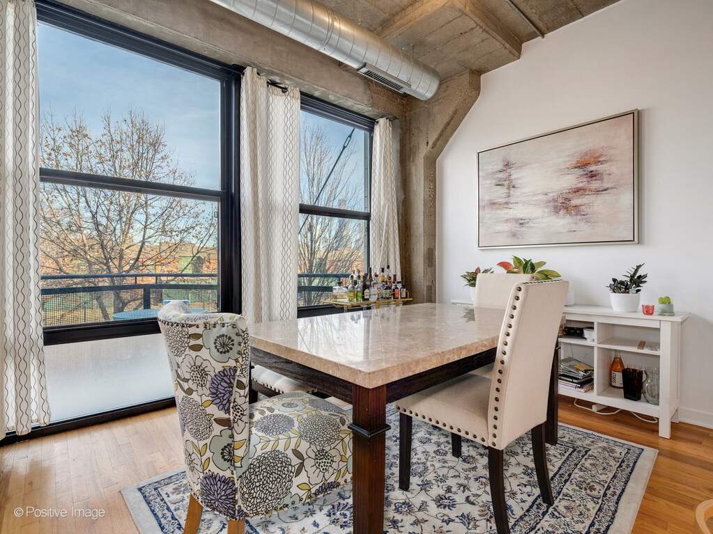 1033 W 14th Place #222, Chicago, IL 60608 | MLS# 11742943 | @properties ...