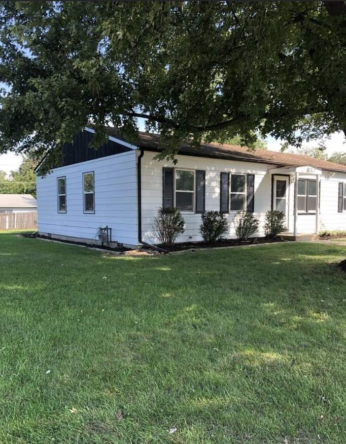 1017 E Lincoln Highway, New Lenox, IL 60451 | MLS# 11756873 ...