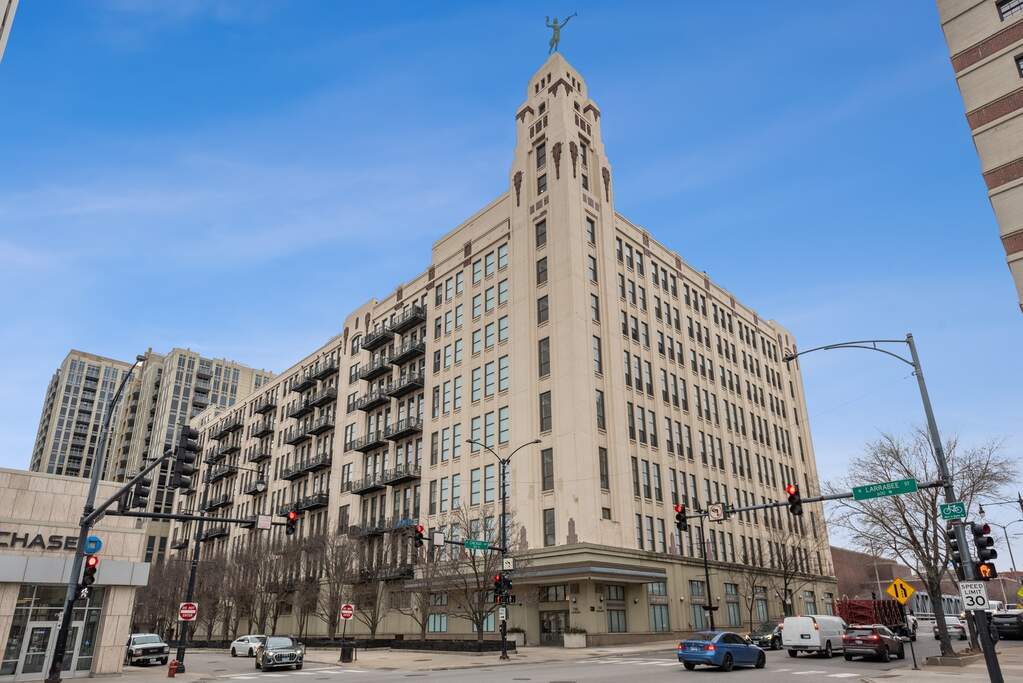 758 N Larrabee Street #507, Chicago, IL 60654 | MLS# 11774220 ...