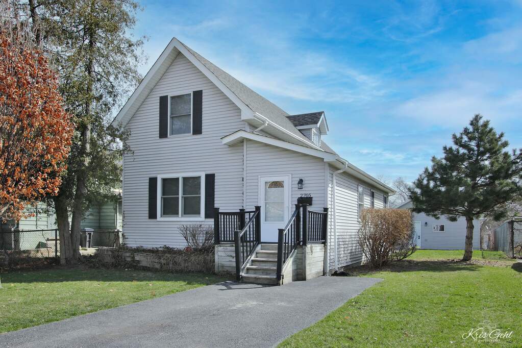 2705 Gilead Avenue, Zion, IL 60099 | MLS# 11778695 | @properties ...