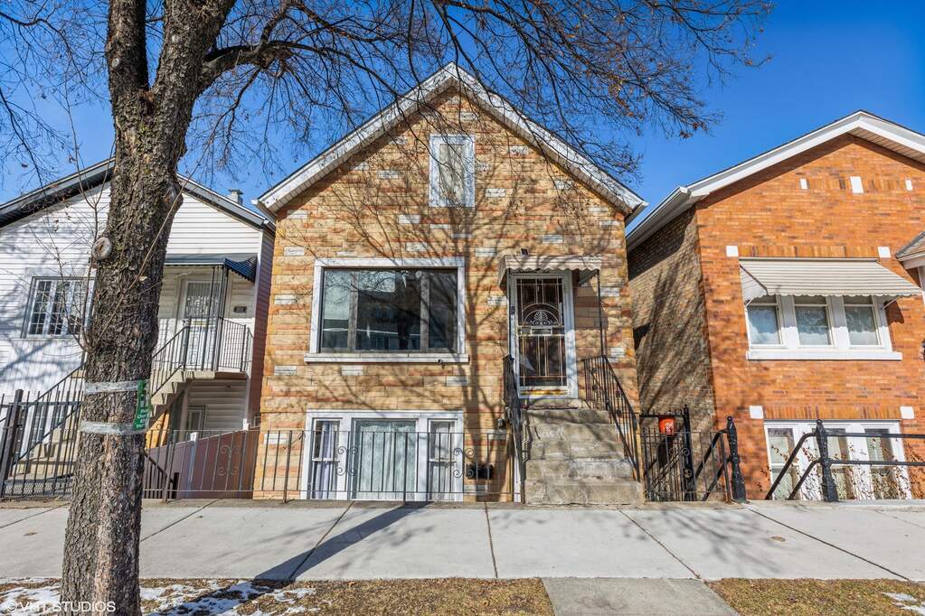1910 W 22nd Place, Chicago, IL 60608 | MLS# 11779494 | @properties ...