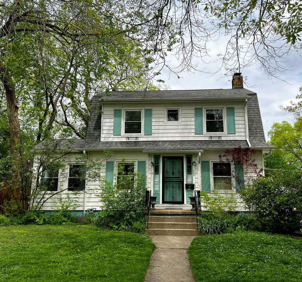 1108 W Daniel Street, Champaign, IL 61821 | MLS# 11782126 | @properties ...