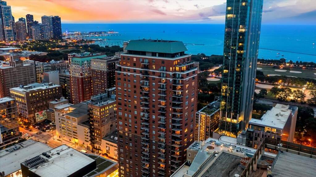 41 E 8th Street #3106, Chicago, IL 60605 | MLS# 11783131 | @properties ...