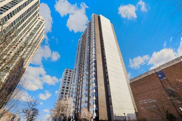 525 W Hawthorne Place #1405, Chicago, IL 60657 | MLS# 11797408 ...